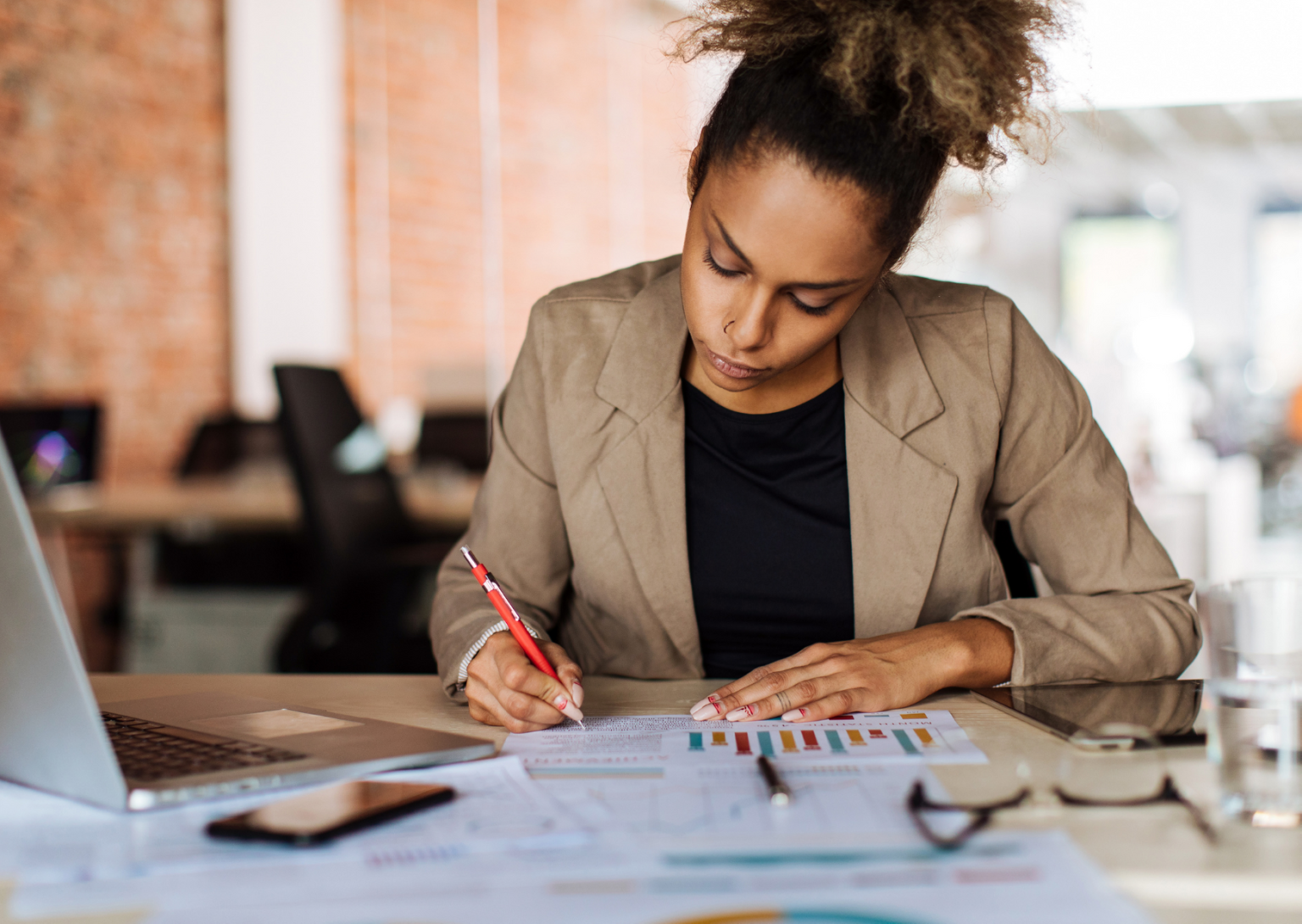 Advantages of Being a Student Employee of Your College - College Cliffs