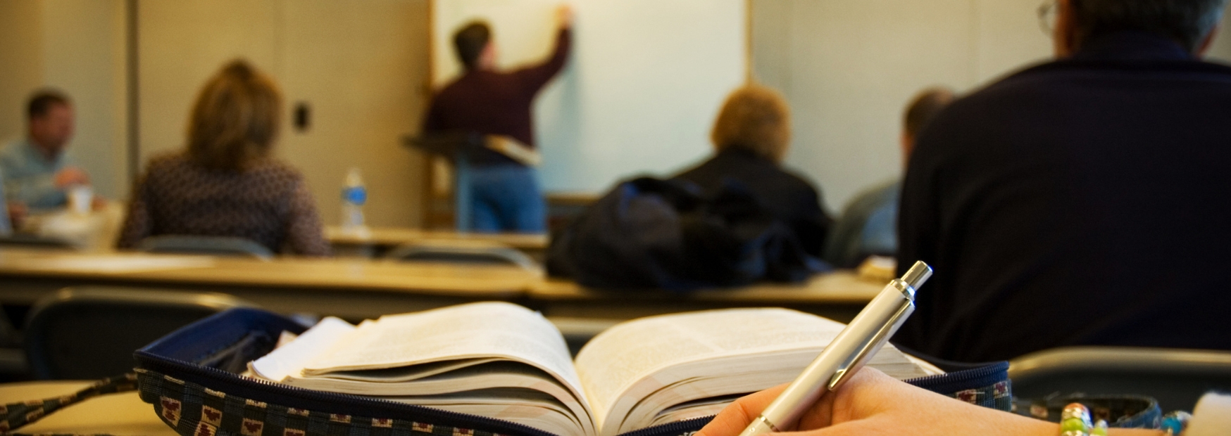 The 20 Most Flexible Programs for Adult College Students - College Cliffs