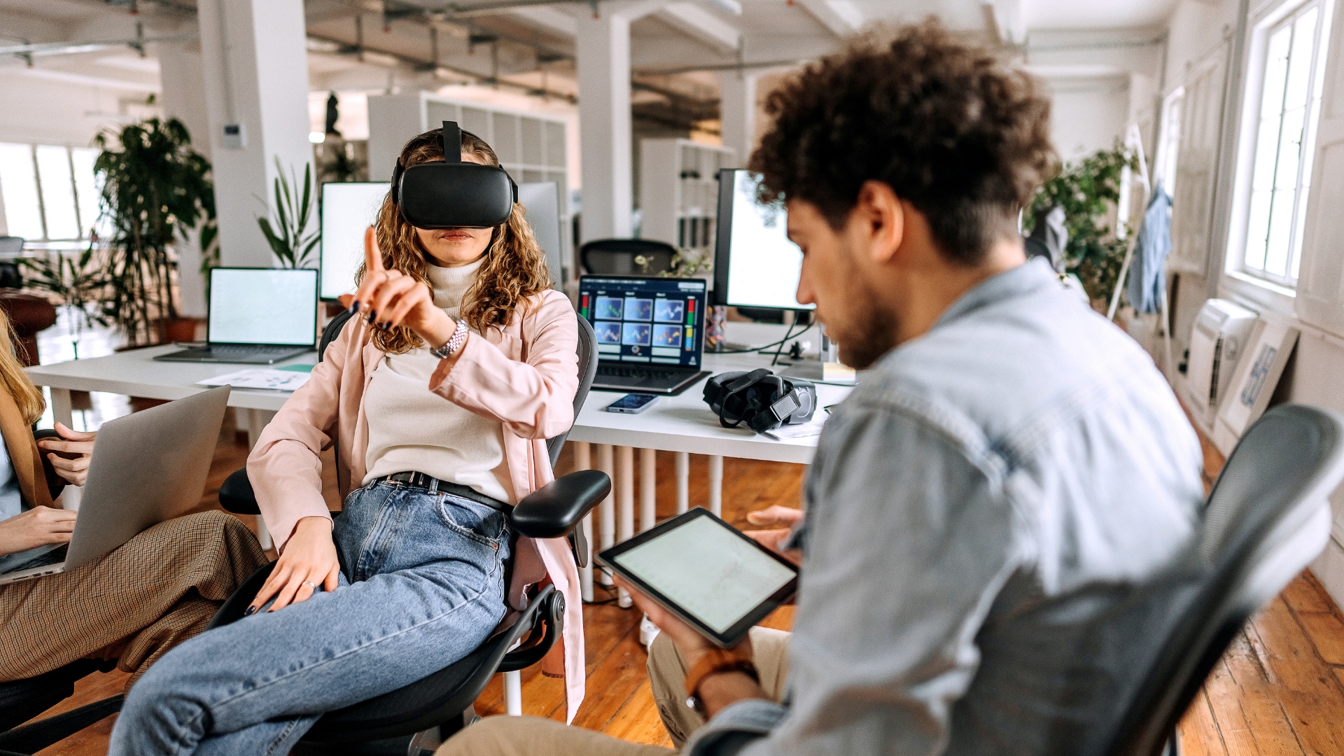How Are Colleges Using Virtual Reality (VR) for Education: What It Means for Students - College ...