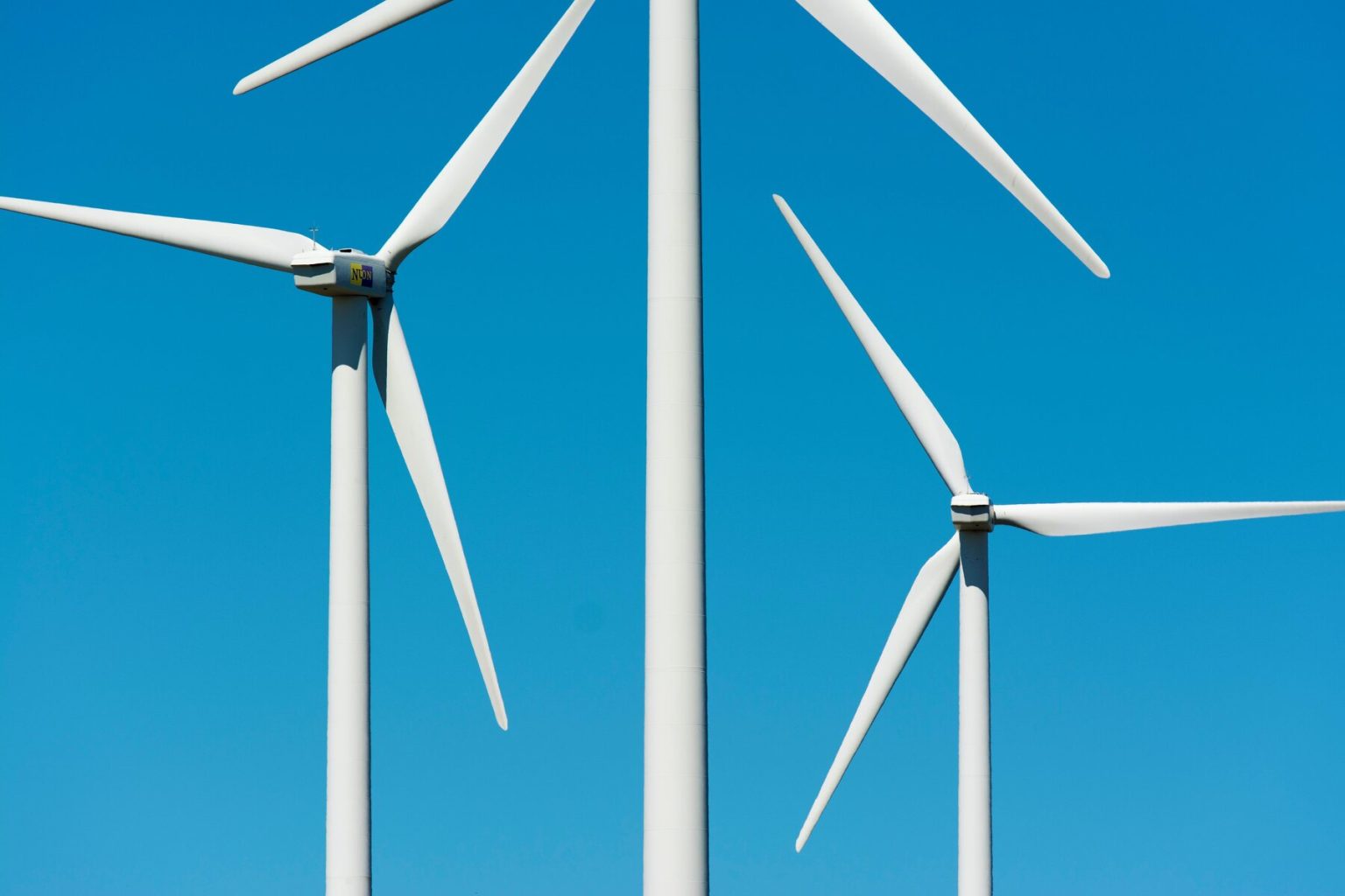 An In-Depth Look at Wind Turbine Degrees - College Cliffs