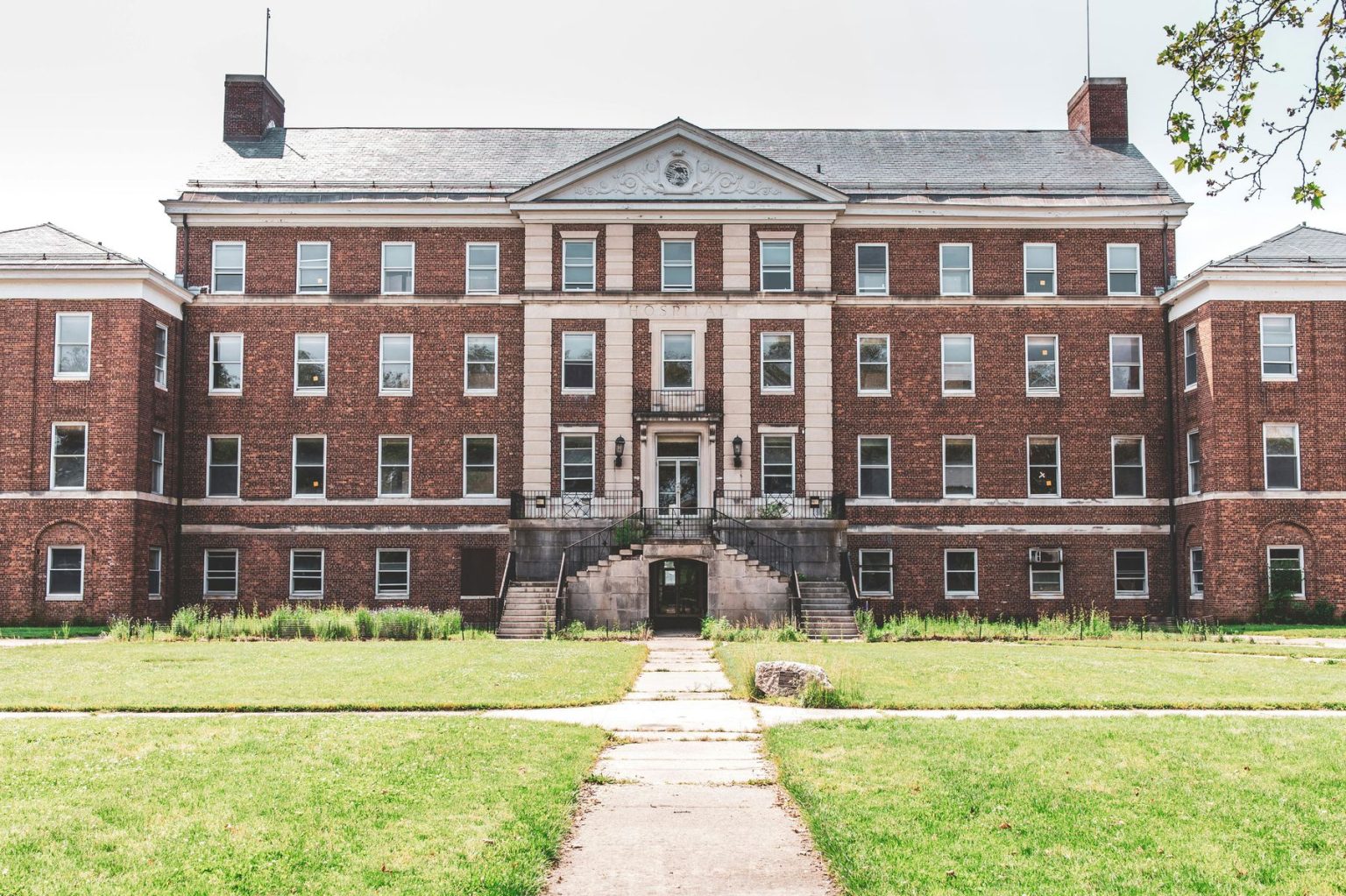 24 Colleges with Cheap Out-Of-State Tuition - College Cliffs